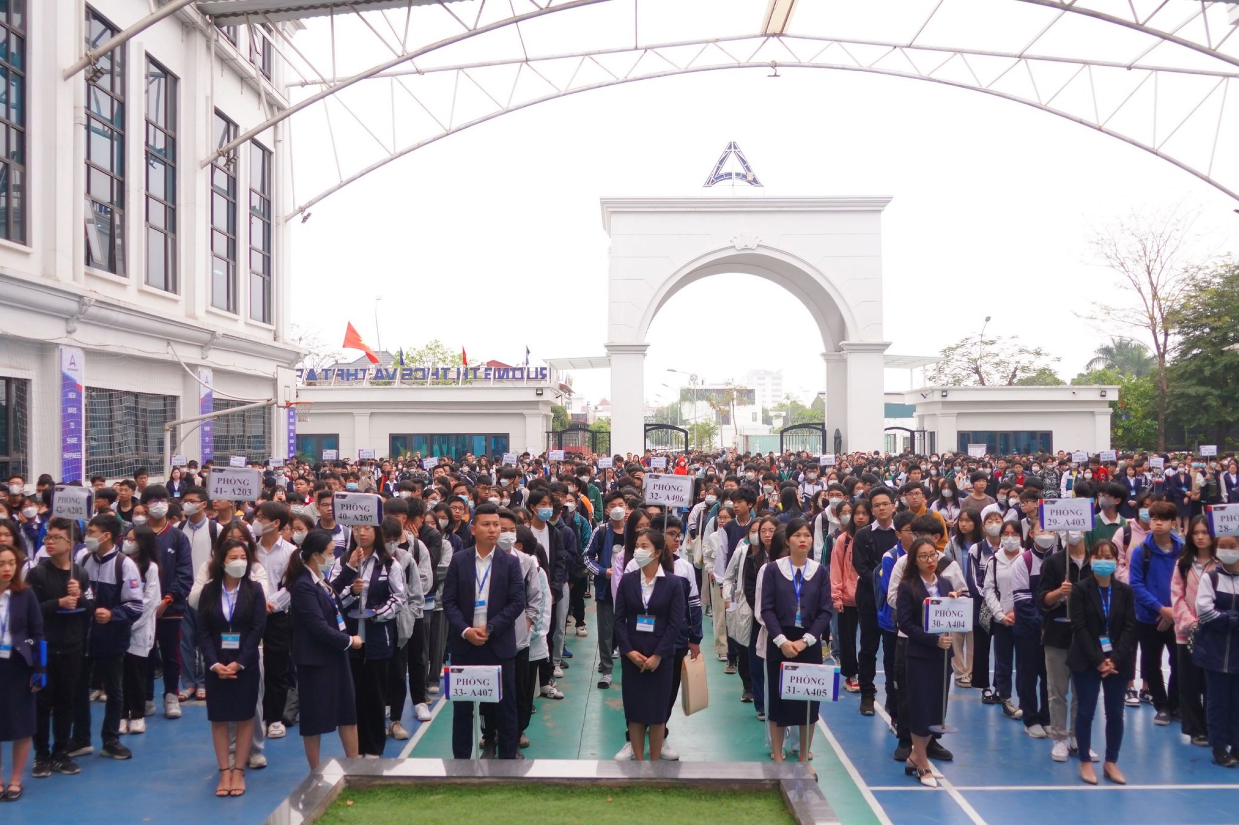 Gần 3000 lượt tham dự kì thi tuyển sinh vào lớp 10 THPT năm học 2023 - 2024 tại Archimedes School